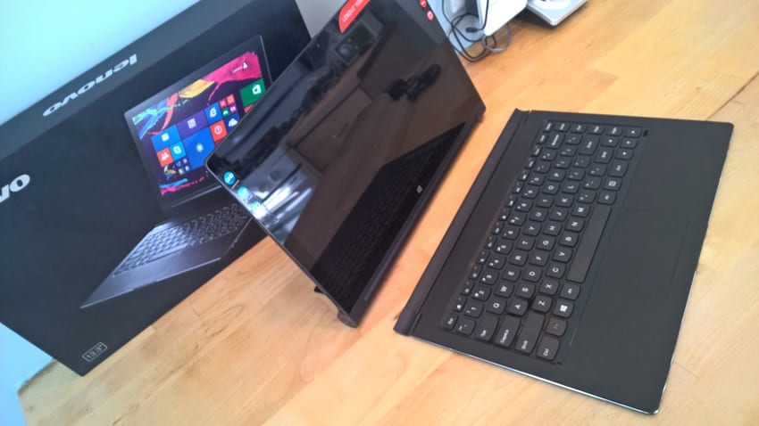 First Look: Lenovo Yoga Tablet 2 with Windows - Thurrott.com