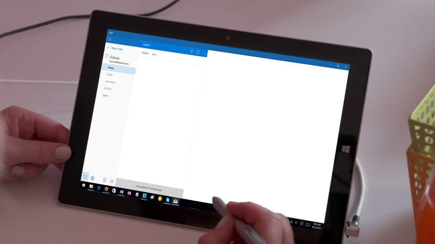 Windows 10 Tip: Remove the Mail App's Background - Thurrott.com