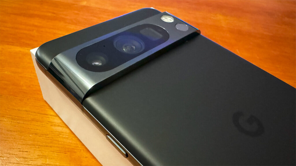 pixel-8-pro-rear - Thurrott.com