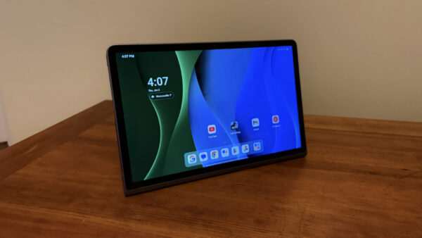 Lenovo Tab Plus Review - Thurrott.com