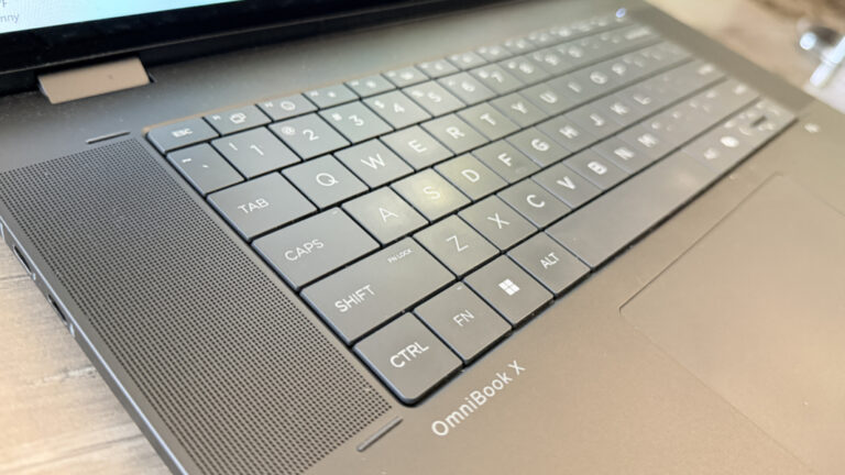 HP OmniBook X Flip 16 Review - Thurrott.com