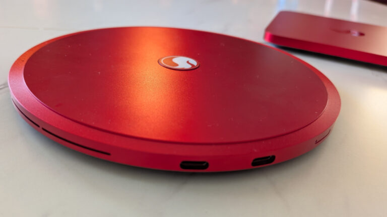 Snapdragon Summit 2025: Snapdragon X2 Mini PC Prototype Photo Gallery ...