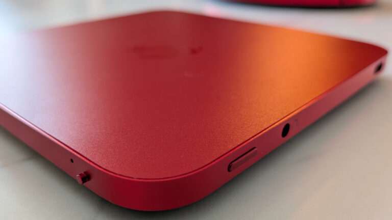 Snapdragon Summit 2025: Snapdragon X2 Mini PC Prototype Photo Gallery ...